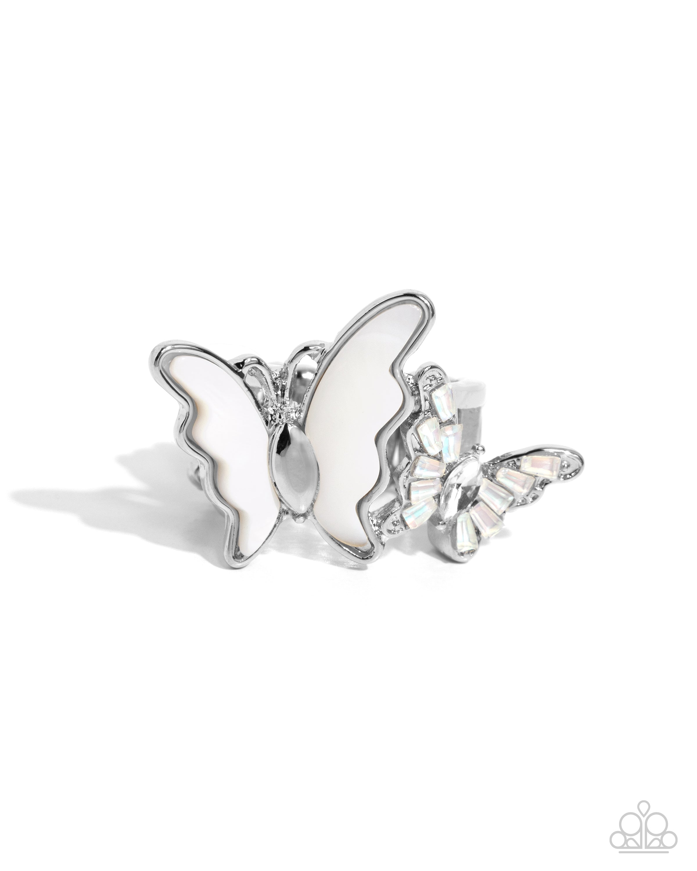 Paparazzi ♥ Dueling Decadence - White ♥ Ring – LisaAbercrombie